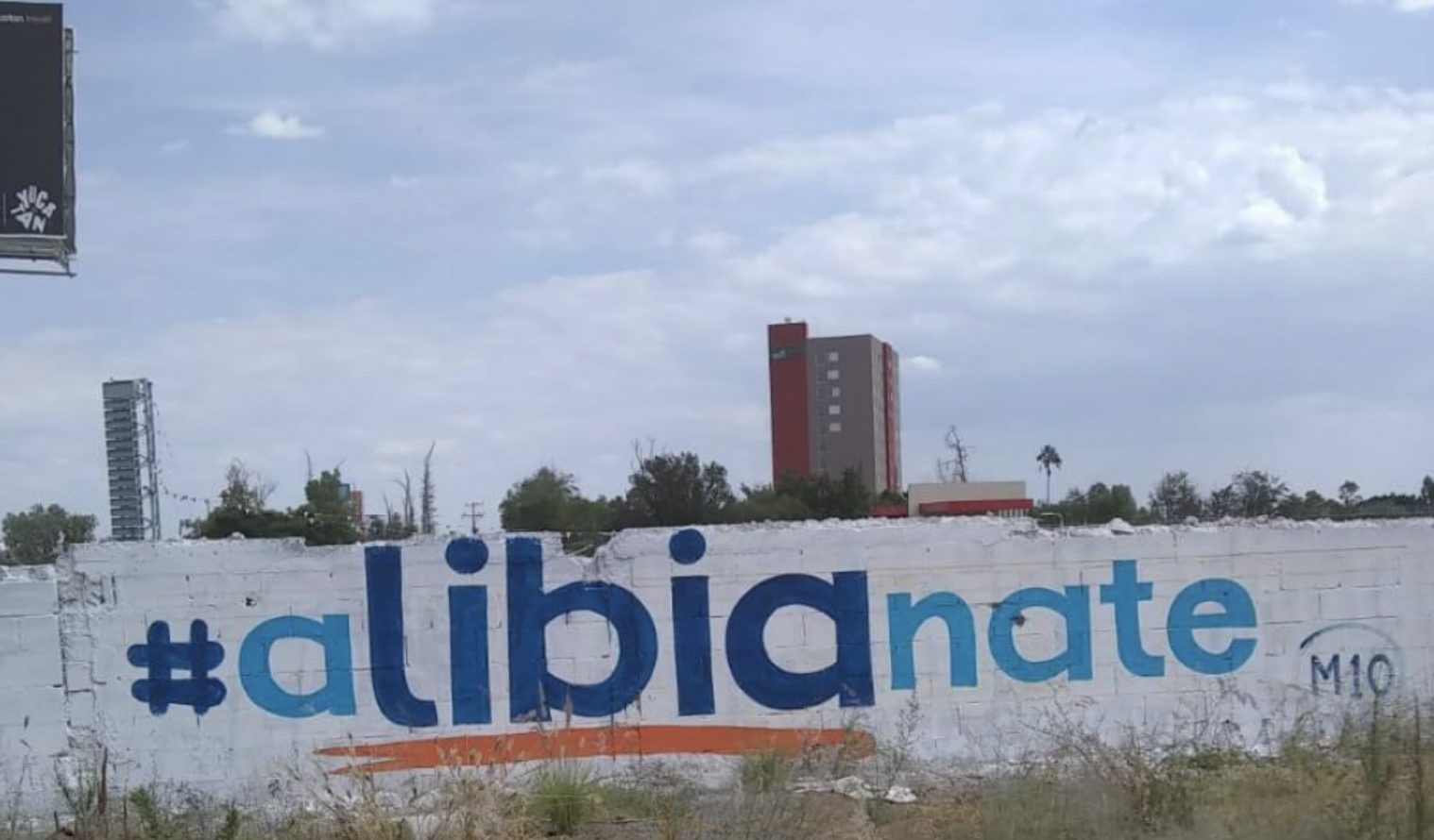 Aparecen bardas pintadas con apoyo a Libia - Cancha Poltica